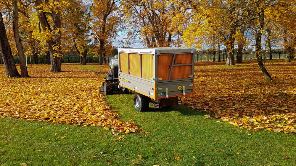 FT-600 Laubsaugwagen - Effizienter Laubsaug Anhänger.